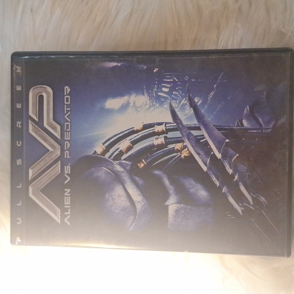 Media | Avp Alien Vs Predator Fullscreen | Poshmark